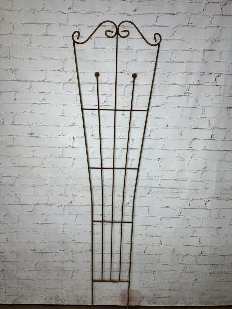 Metal Trellis with Ball Finial- Flower Plant Support