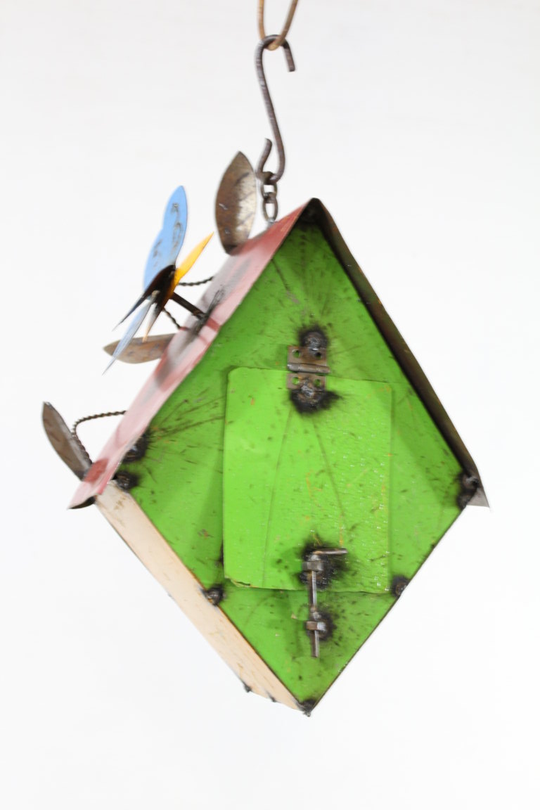 Birdhouse made of Recycled Metal with Birdhouse Home for Birds