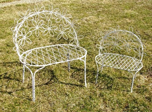 Wrought Iron Small Daisy Bench Patio Furniture