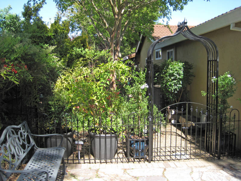 Client's Fencing & Center Divide Metal Gate