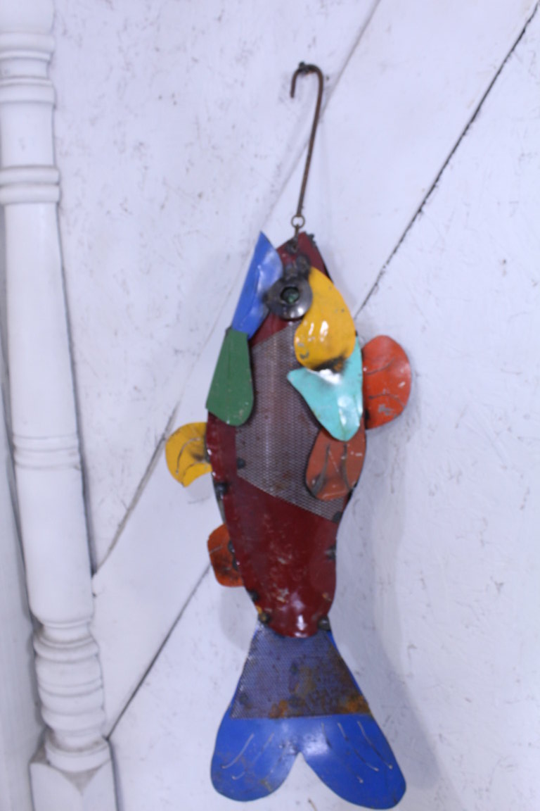 Colorful Metal Fish on a Line - Hanging Wall Decor - Fish Art Statue