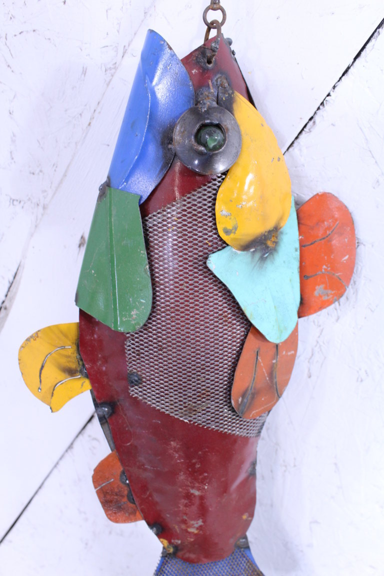 Colorful Metal Fish on a Line - Hanging Wall Decor - Fish Art Statue