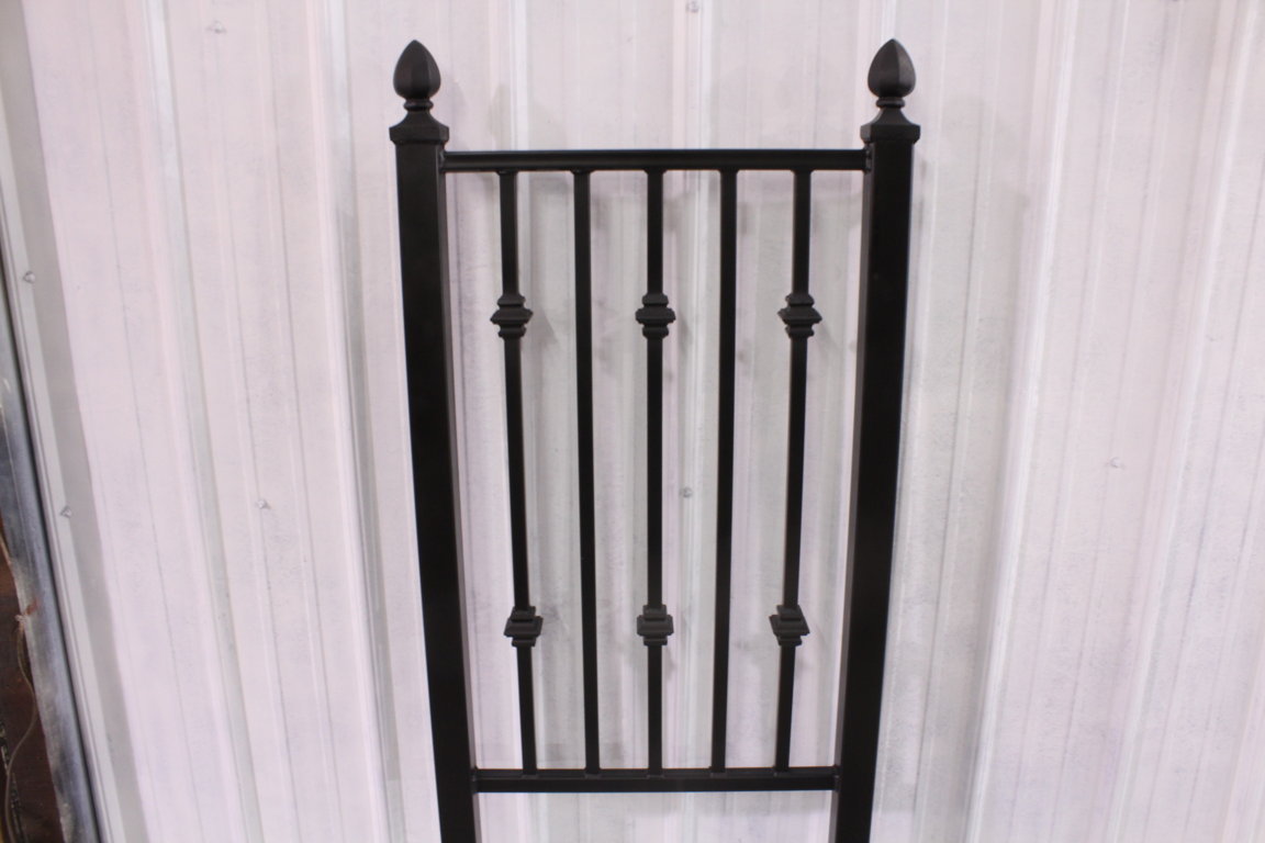 Custom Made Fencing & Gates With Collar Accents