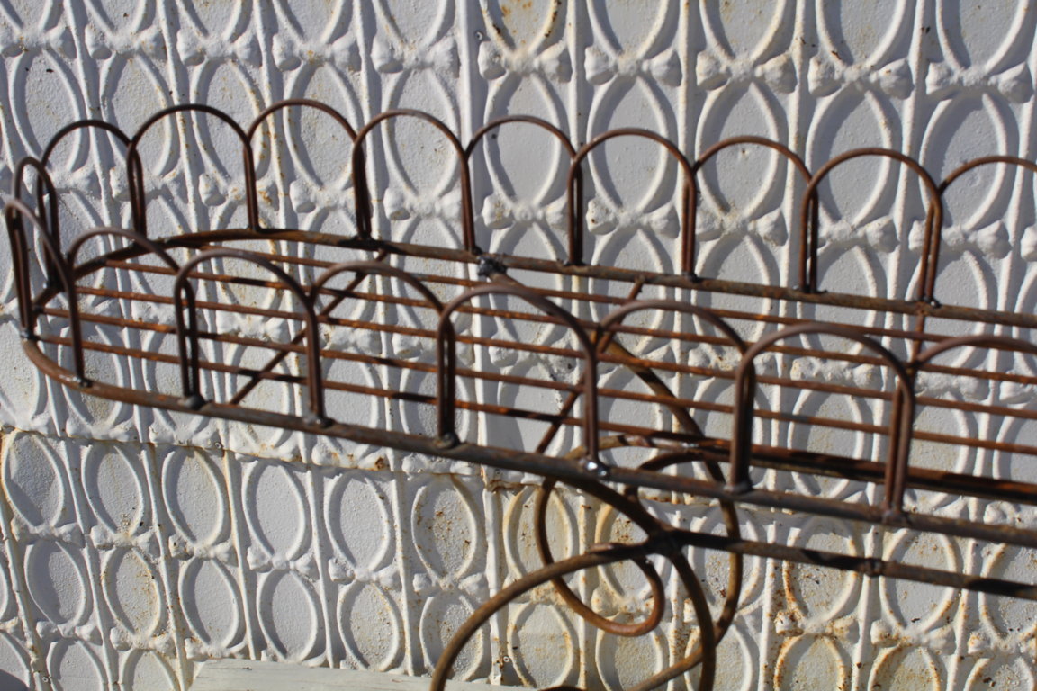 Extra Large 4' Wide Curl Fern Plant Stand - Pot Holder