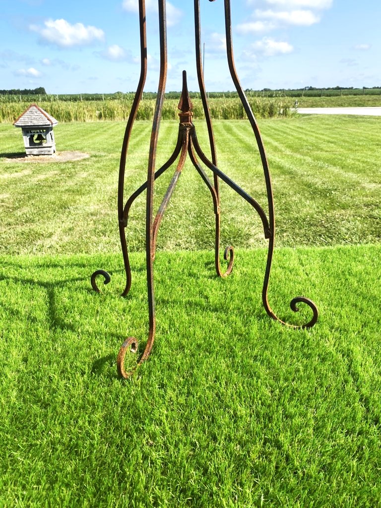 Finial Bottom Round Flower Stand Pot Holder - 40"