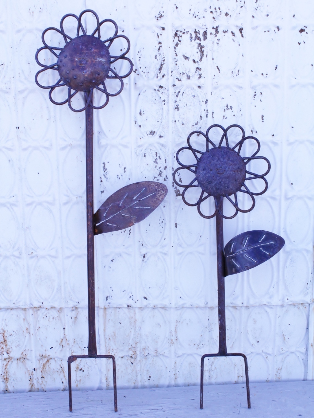 Flower Trio Tall Metal Yard or Garden Stake