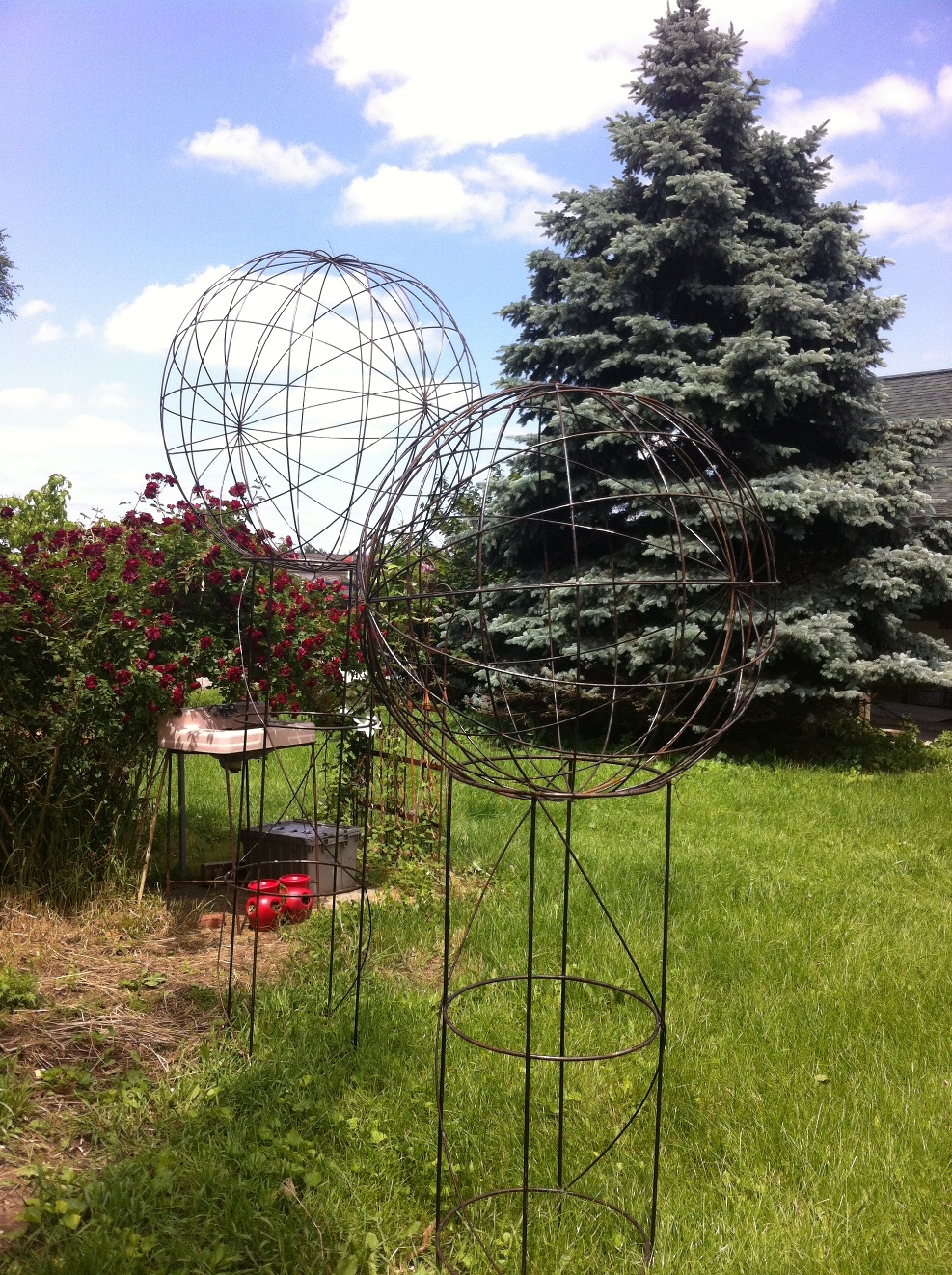 Garden Balls Yard Sculpture - Topiary Frame - 3 Sizes For Sale