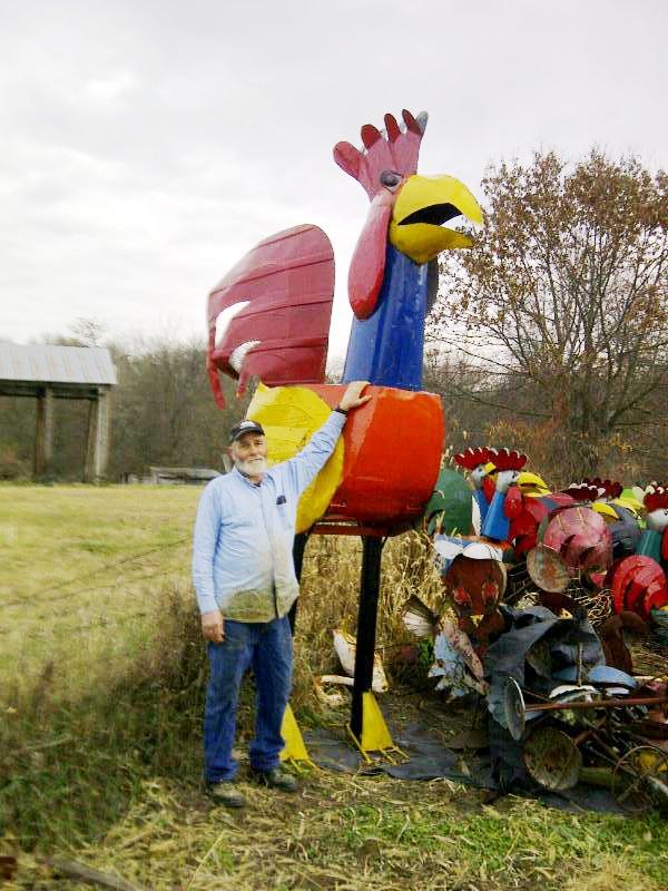 Gigantic Barn Yard Fowl - The Biggest Rooster Ever Made!