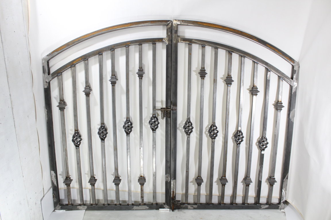 Large Center Divide Decorative Entrance or Garden Gate