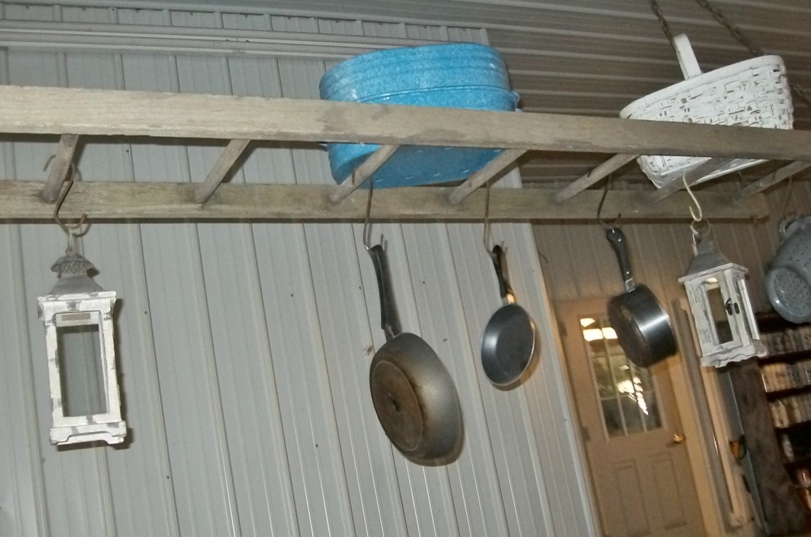 6 Rung Wood Ladder Pot or Laundry Rack - Rustic Style