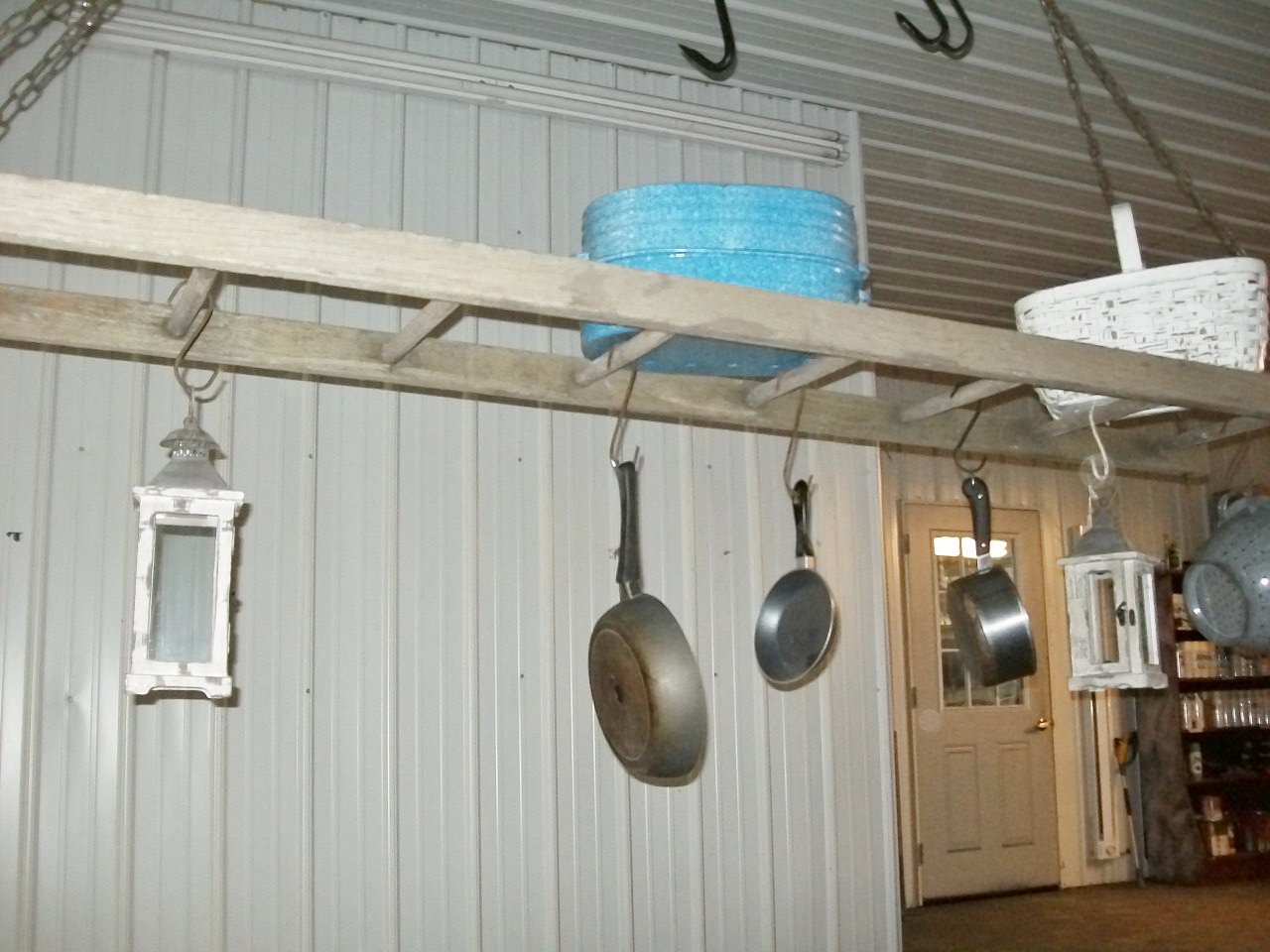 6 Rung Wood Ladder Pot or Laundry Rack - Rustic Style