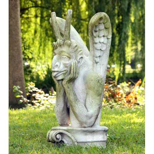 Le Colossal Spitting Gargoyle - 27" tall Statue