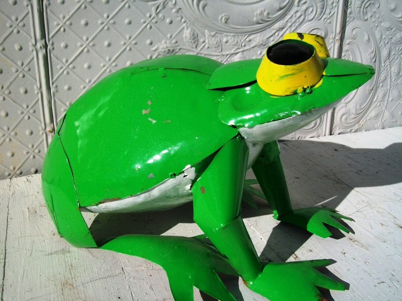 Large Recycled Tin Frog - Recycled Metal Art - Garden Ornament