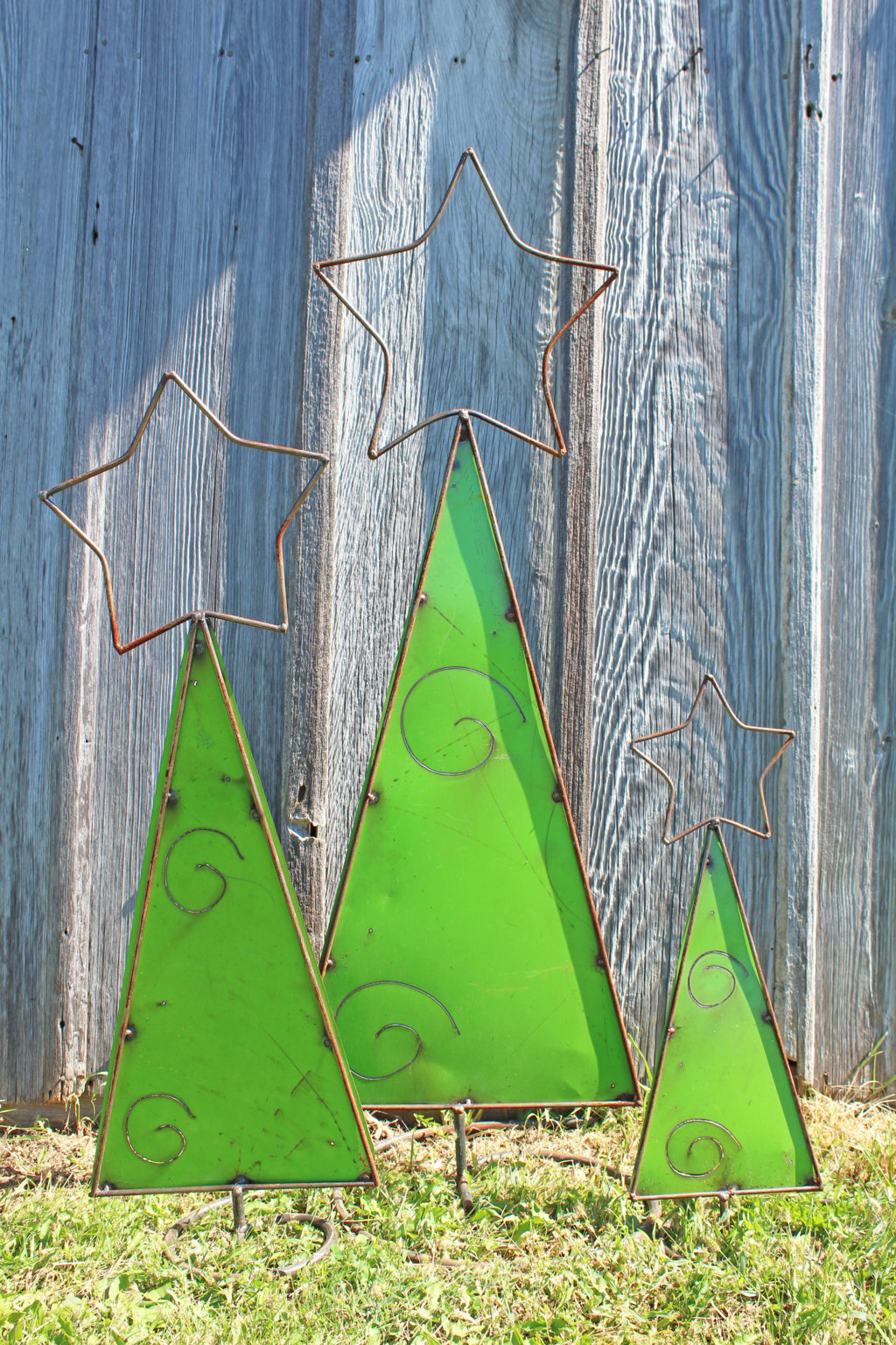 Metal Christmas Trees in 3 Sizes Green and Rusty