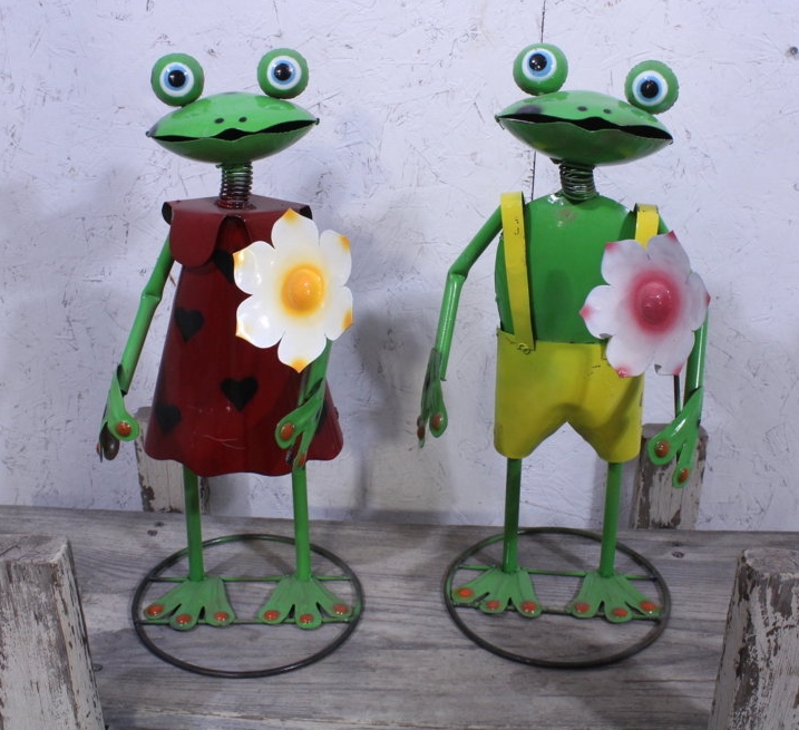 Metal Frogs Choose Male or Female Yard Art