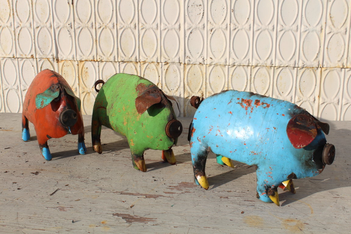 Metal Large Pig - Recycled Metal Art - Garden Ornament