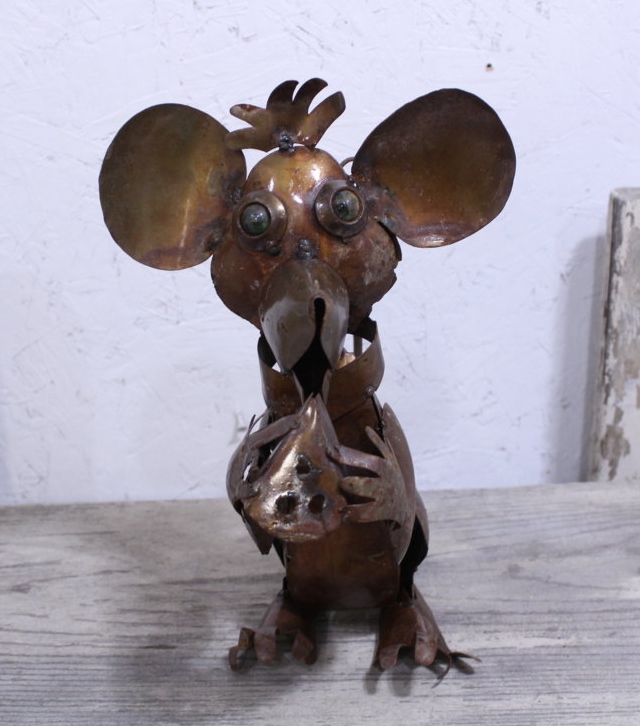 Metal Mouse with Cheese Decorative Yard Decor