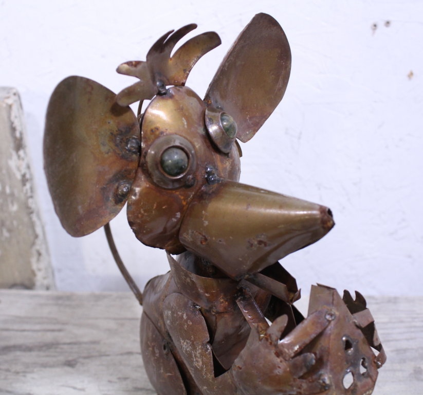 Metal Mouse with Cheese Decorative Yard Decor