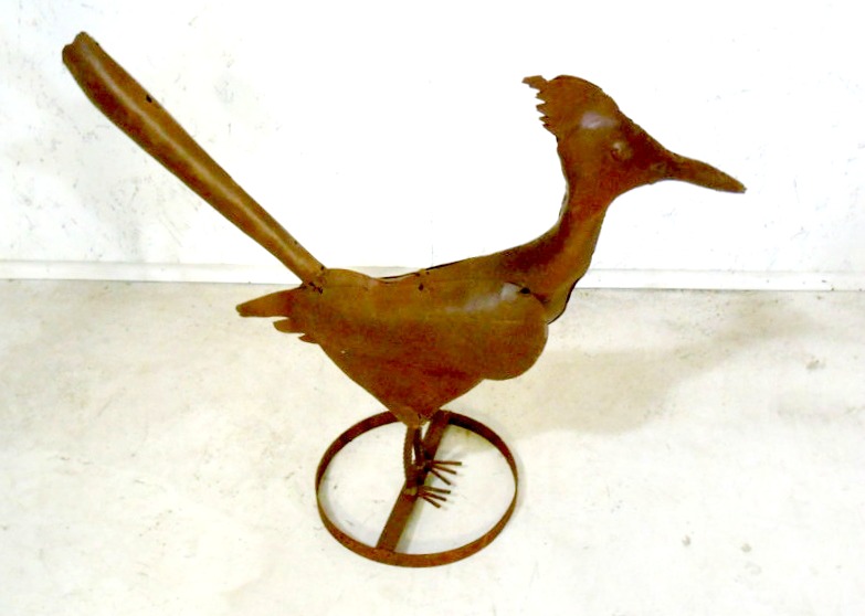 Metal Roadrunner Lawn Decor Yard Ornament