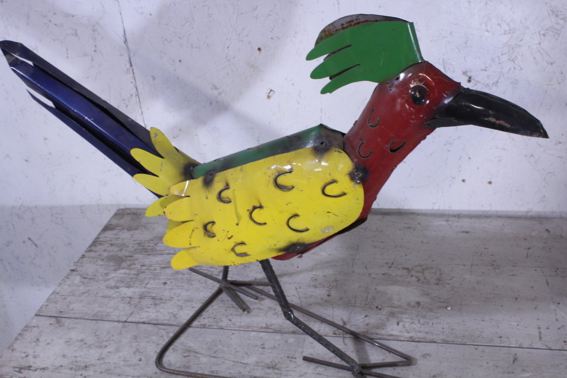 32" Metal Roadrunner Yard Art Bird Lawn Decor