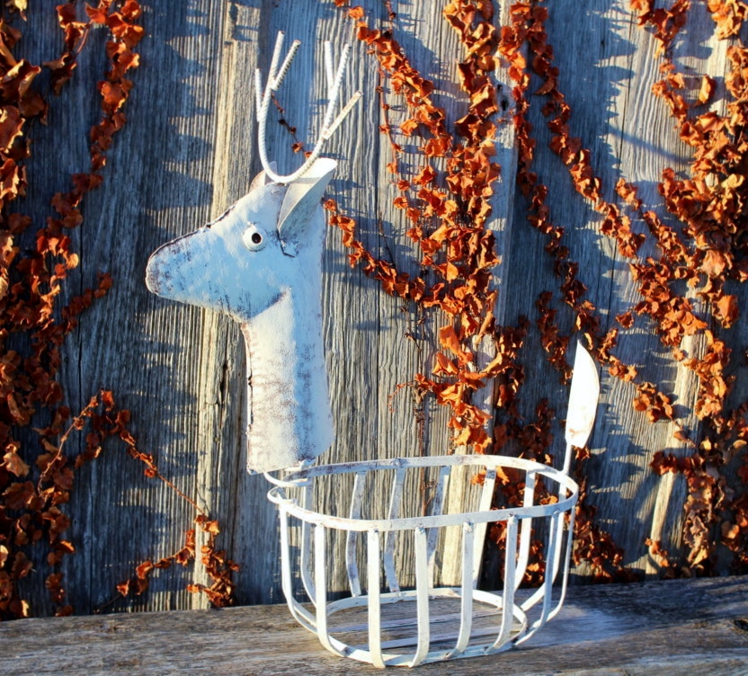 Metal Table Top Deer Basket Decorative Animal Basket