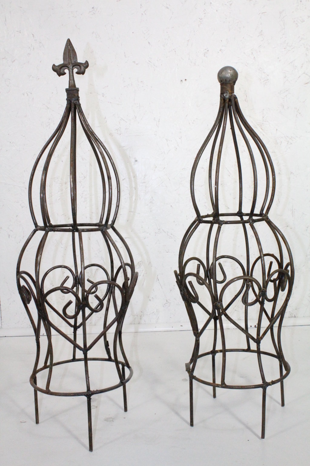 Miss Frannie Finial Topiary - Metal Small Pot Trellis