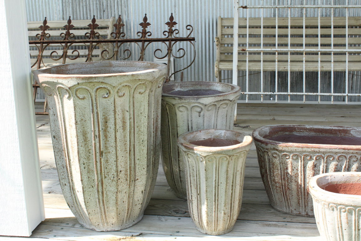 Molded Pottery Small Chandler Flower Pot OUT OF STOCK