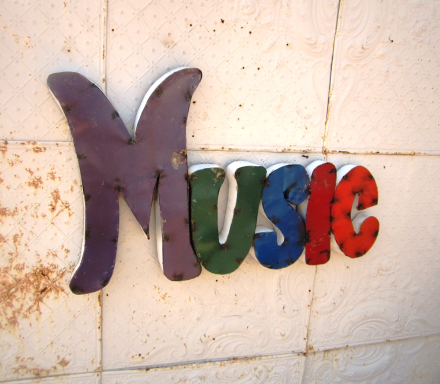 Recycled Metal Music Sign Decorative Wall Decor