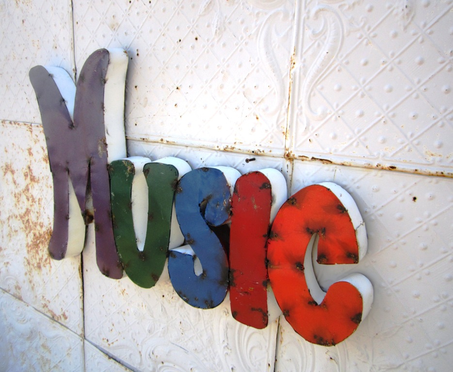 Recycled Metal Music Sign Decorative Wall Decor