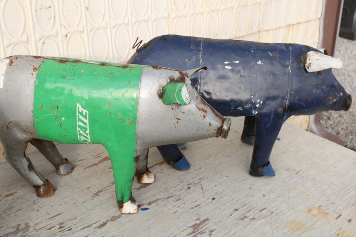 Recycled Metal Pig Can Art Lawn Decoration
