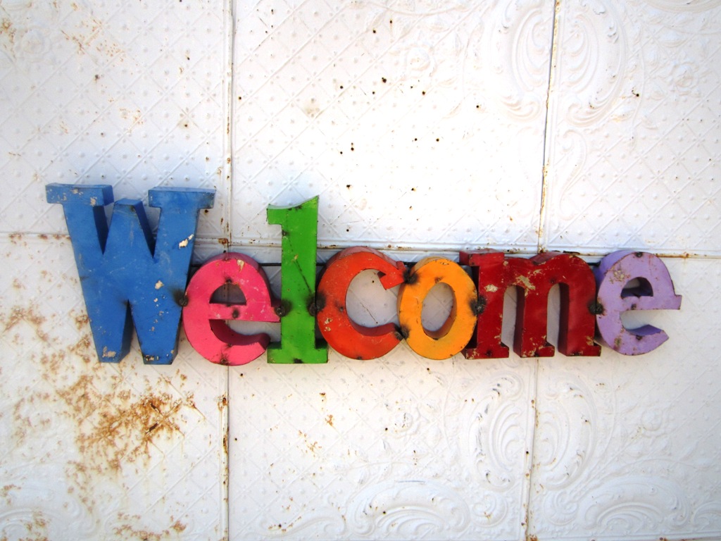 Recycled Metal Welcome Sign Decorative Wall Art