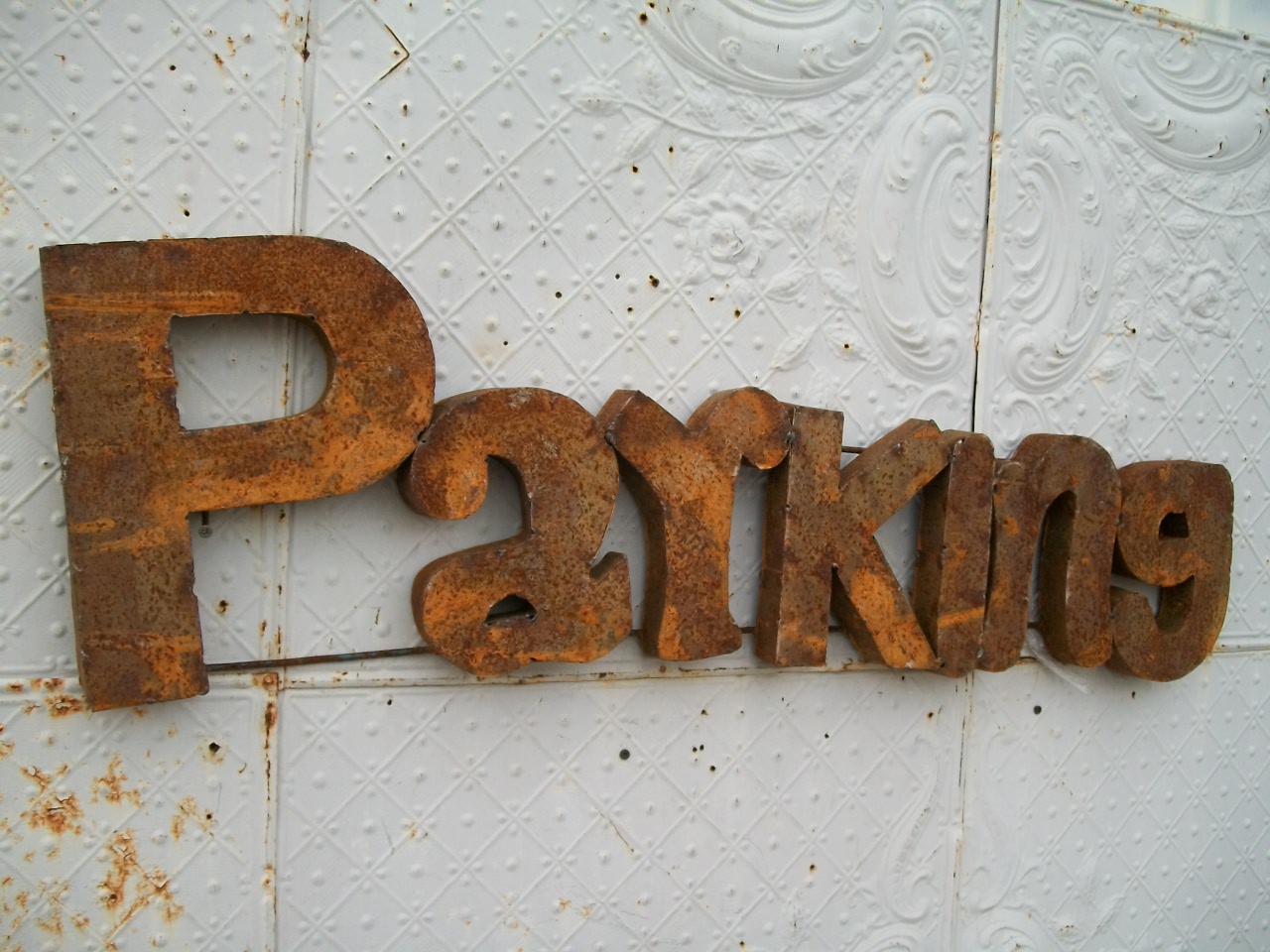 Rusty Parking Sign - 3D Tin Trade Sign