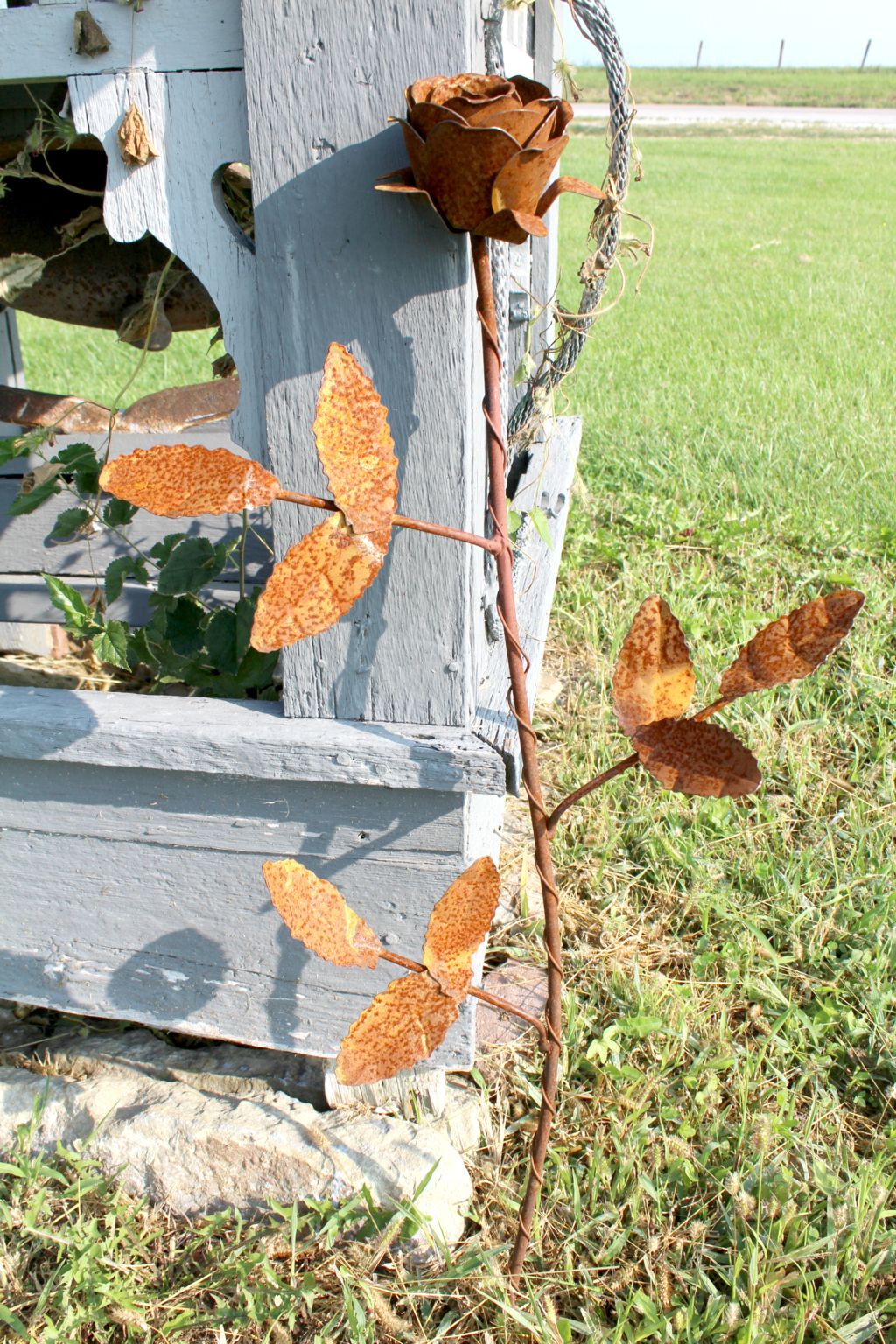 Single Rose Tin Garden Stake