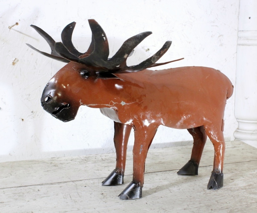 Small Metal Moose Woodsey Lawn Decor
