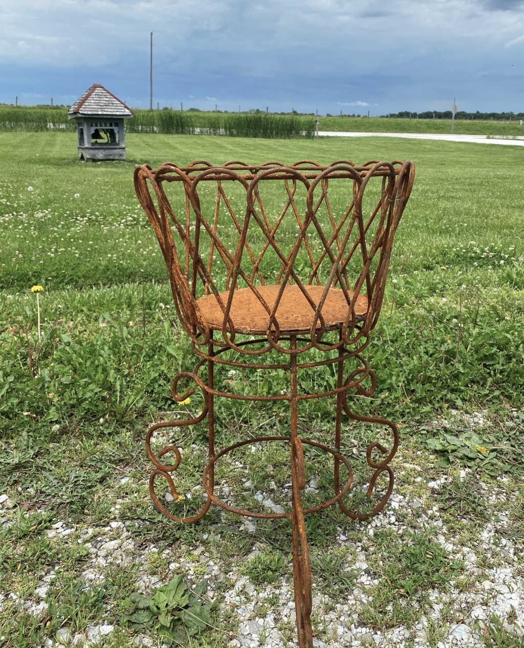Small Wrought Iron Tin Bottom Plant Stand Decorative Pot Holder