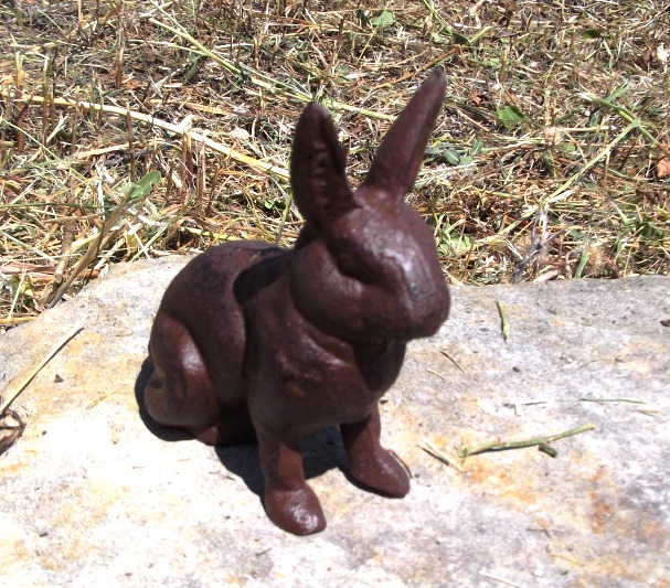 Small Cast Iron 4" Rabbit
