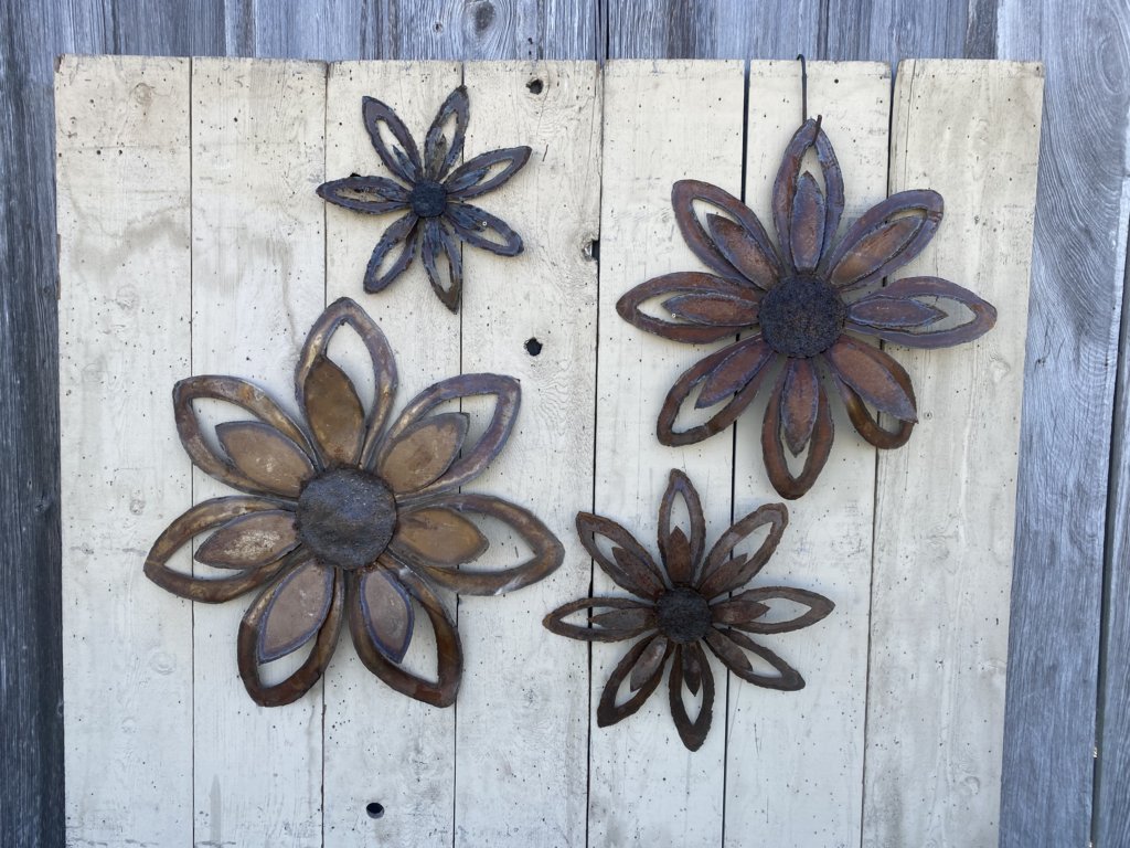 18" Rusty Small Hanging Metal Flower- Wall Art - Decorative Petals