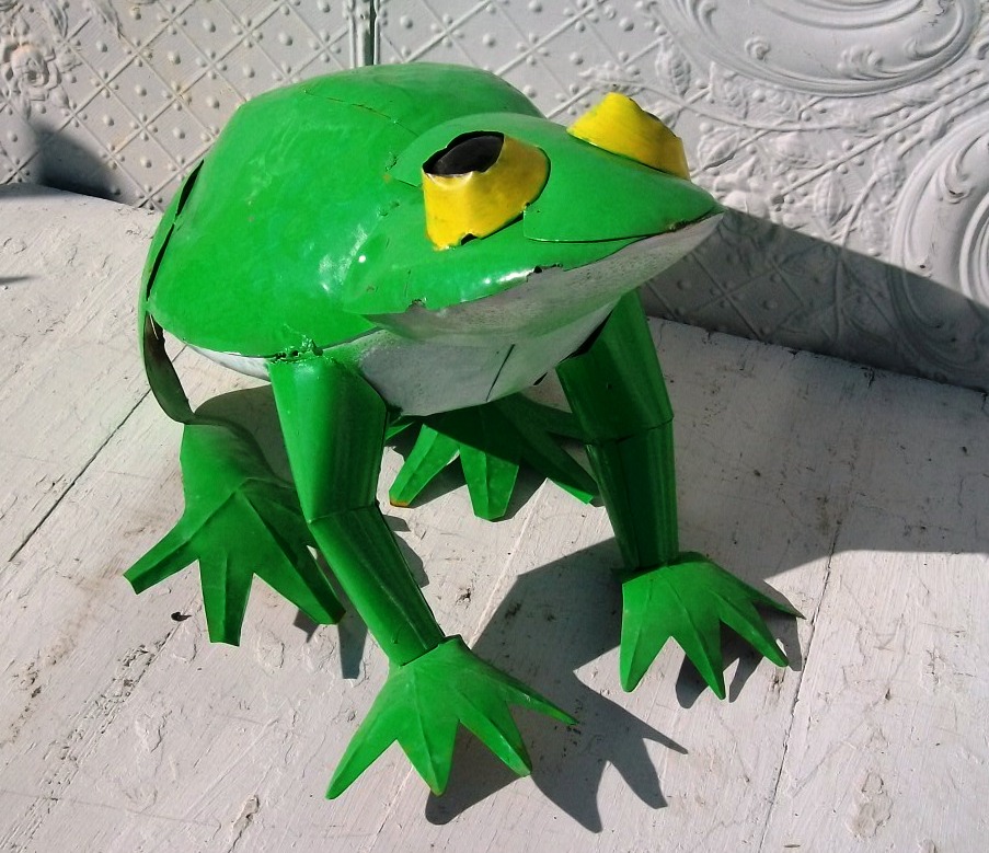 Metal Garden Frog Statues | Fasci Garden