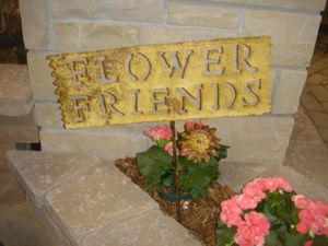 Rustic Tin Flower Friends Sign