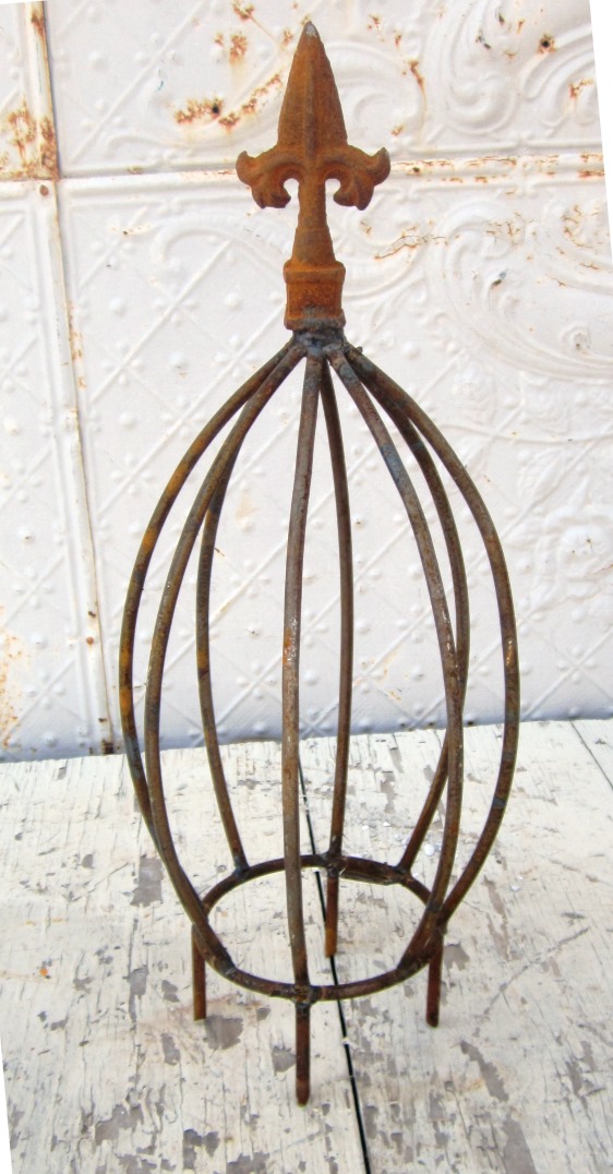 Tiny Garden Metal Plant Support Topiary - 17" Tall