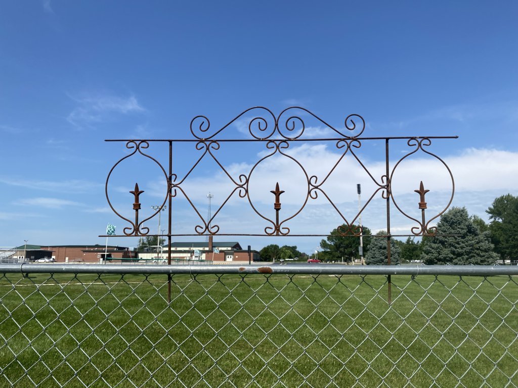 Turnip Metal Border Fencing