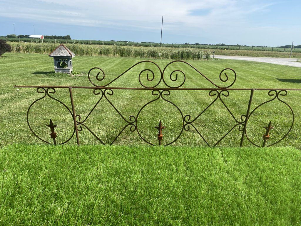 Turnip Metal Border Fencing