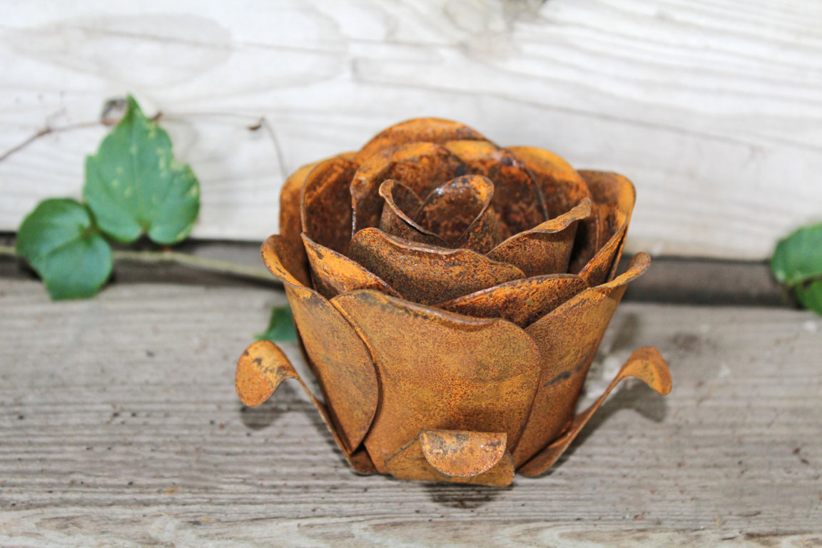 Medium Vintage Metal Rose Head - Bloom Forever