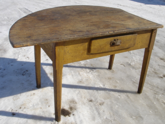 Wonderful Early Scrub Top Table