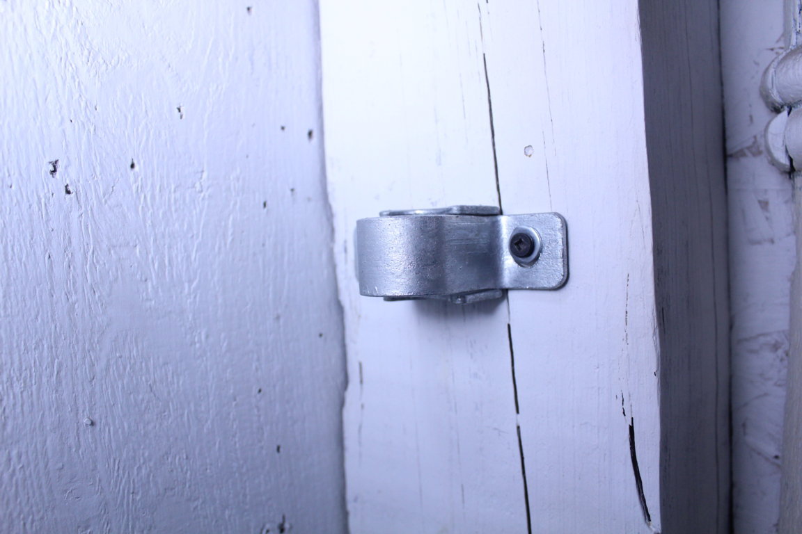 Woven Double Loop Wire Gate Hardware Explanation