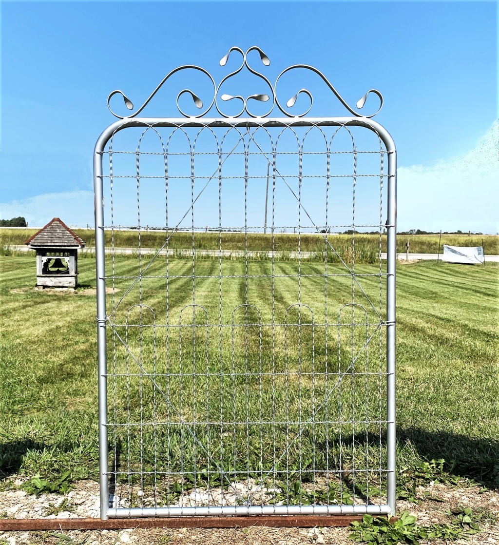 Old Fashioned Woven Double Loop Wire Fence Gate - 4't by 3'w
