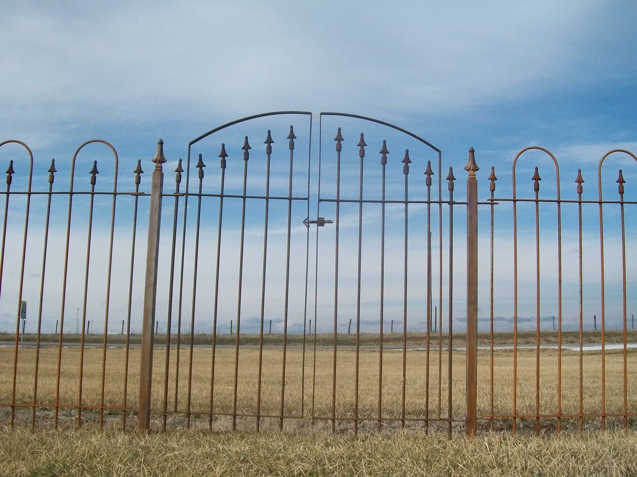 Wrought Iron 4' Tall Fencing - Metal Fence to Enclose Yards - Panels ...