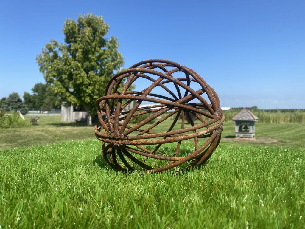 Wrought Iron 8" Garden Sphere