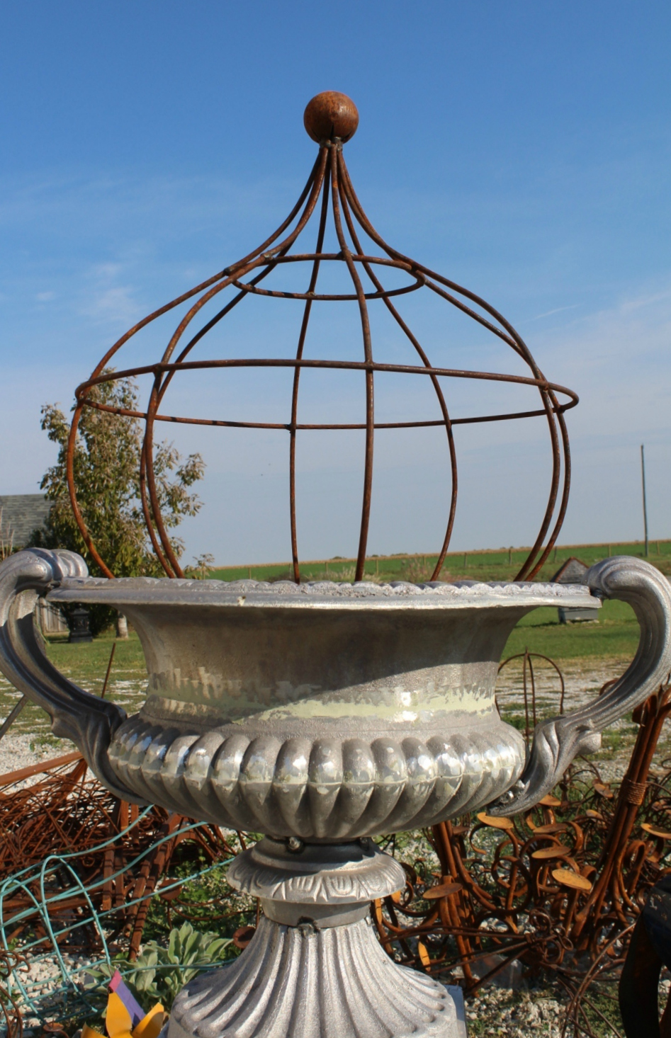 Wrought Iron Large Bob Topiary - Sphere Plant Support