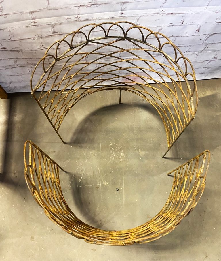 Wrought Iron Circle Garden Edging Fence